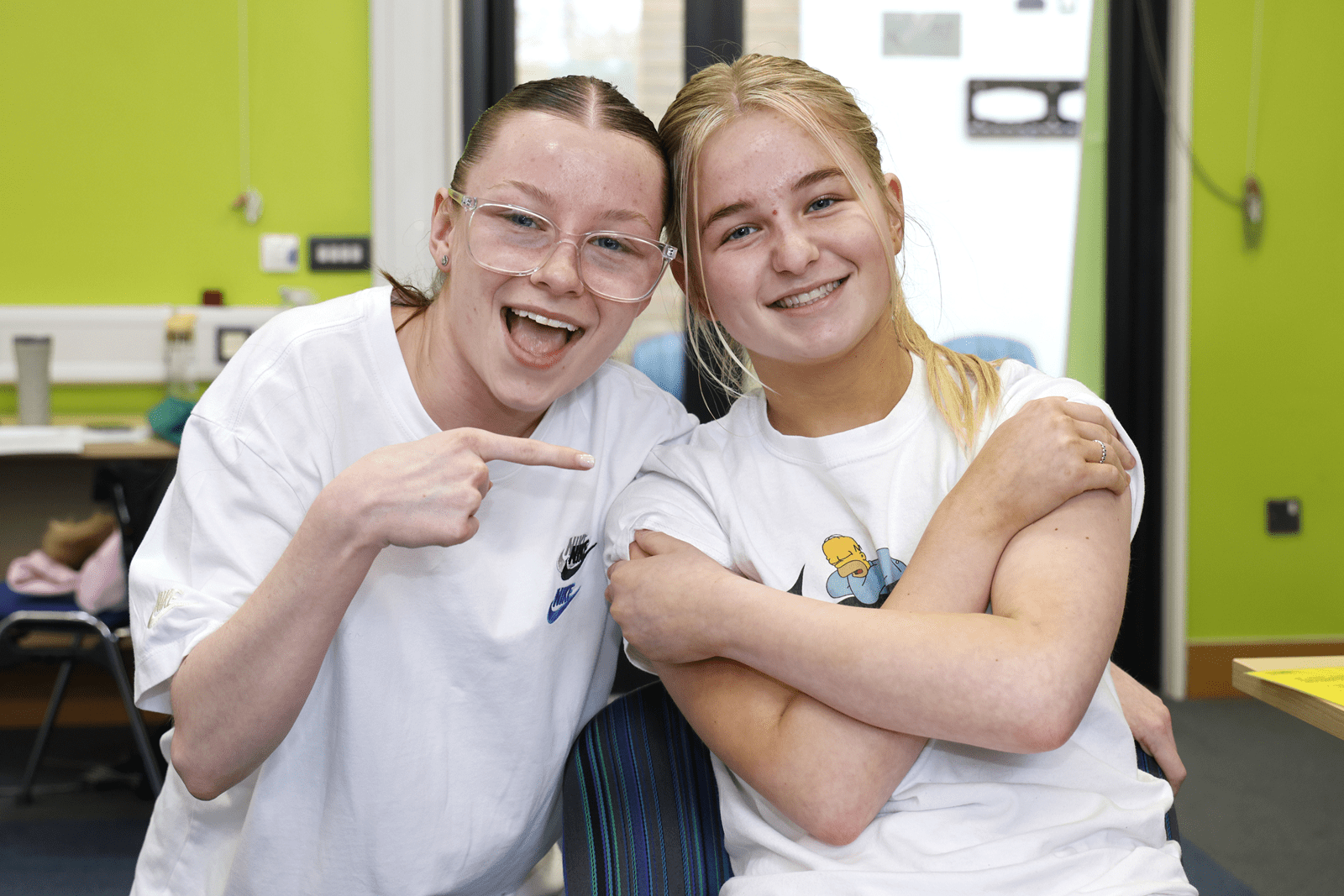 Routine and catch-up HPV jabs for young people aged 12 to 25 > Glos ...